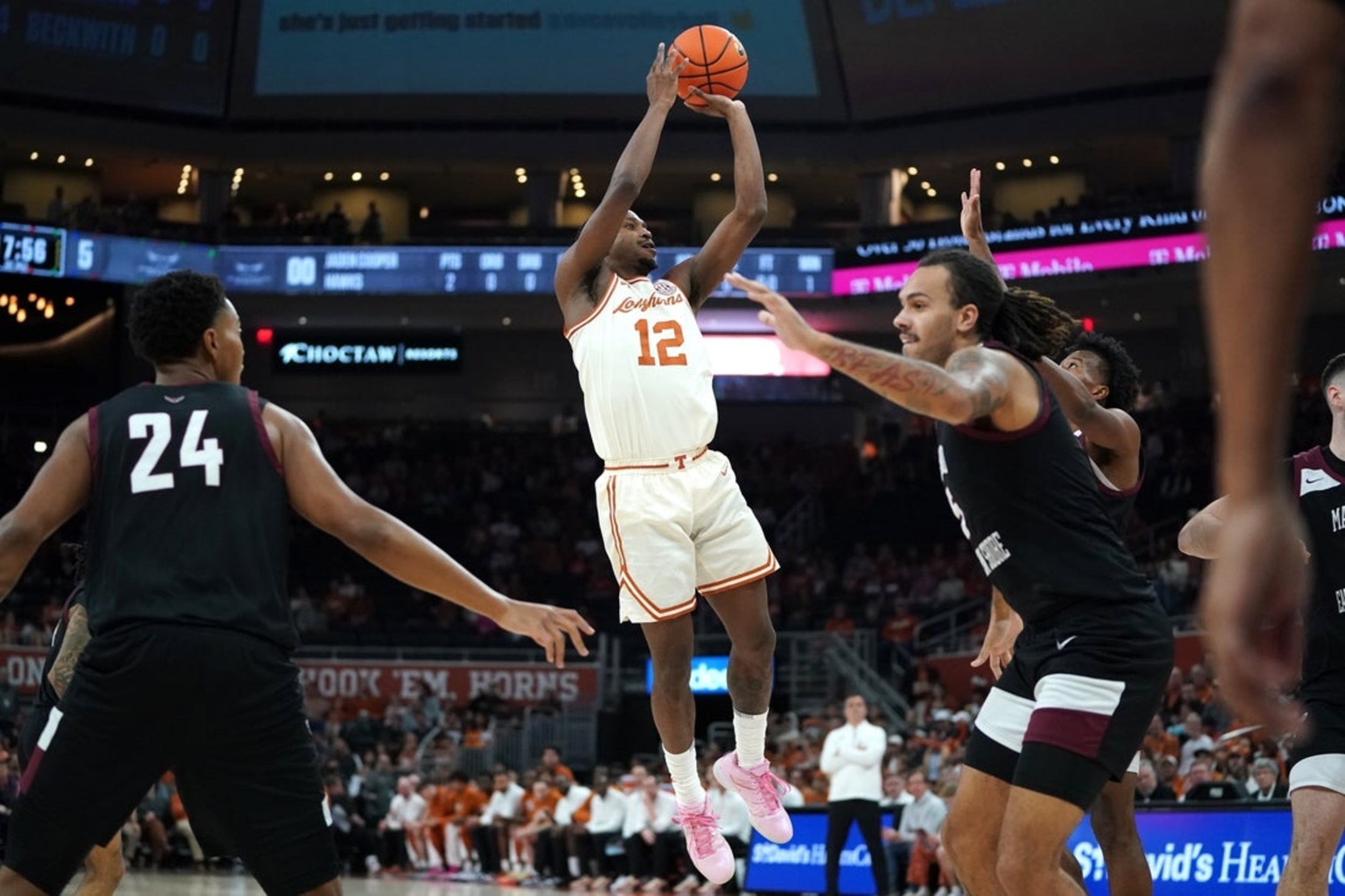 Matas Vokietaitis, Texas trounce Maryland Eastern Shore