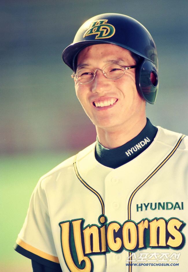 A former unicorn coach revived the unicorn's reputation. Hwang Jae Kyun ...