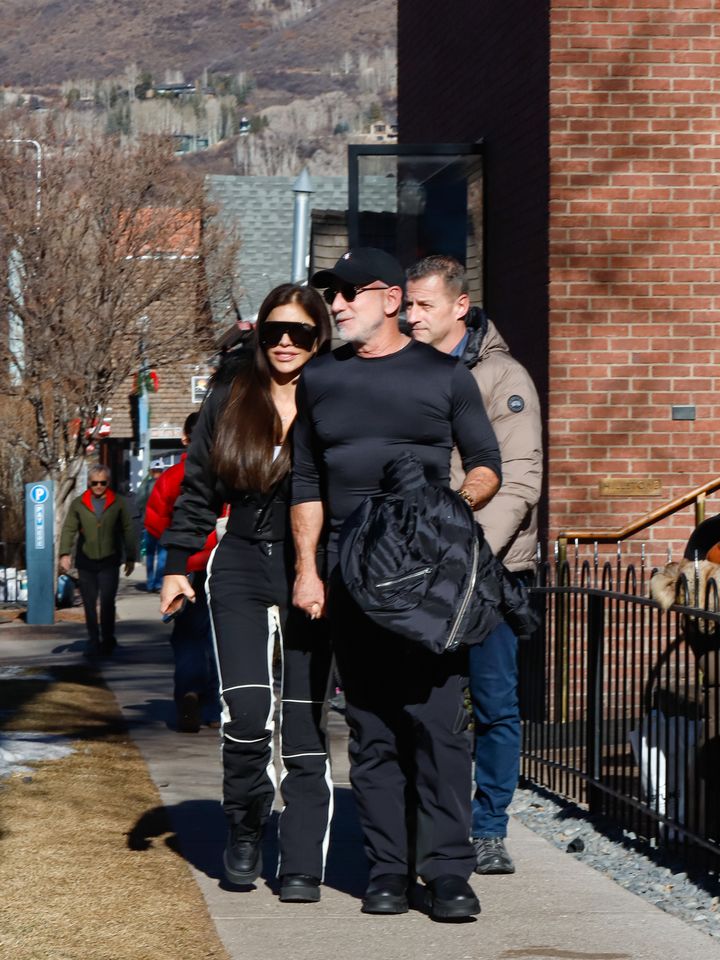 Lauren Sánchez wears this Y2K-coded wardrobe staple to party with her ...