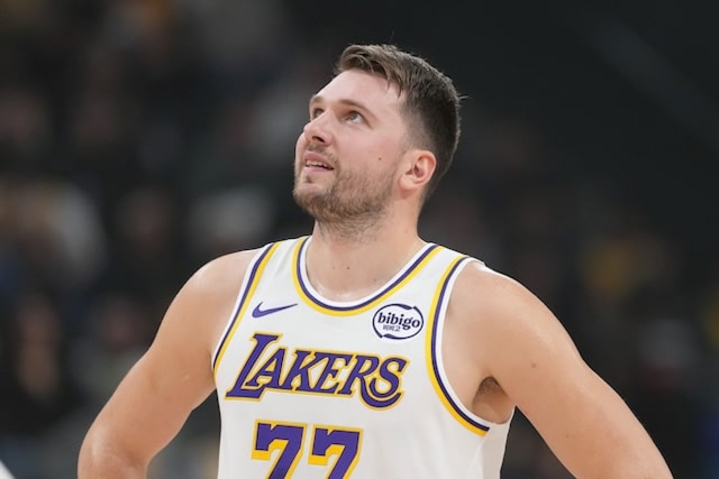 Lakers injury report: Deandre Ayton returns, Austin Reaves questionable ...