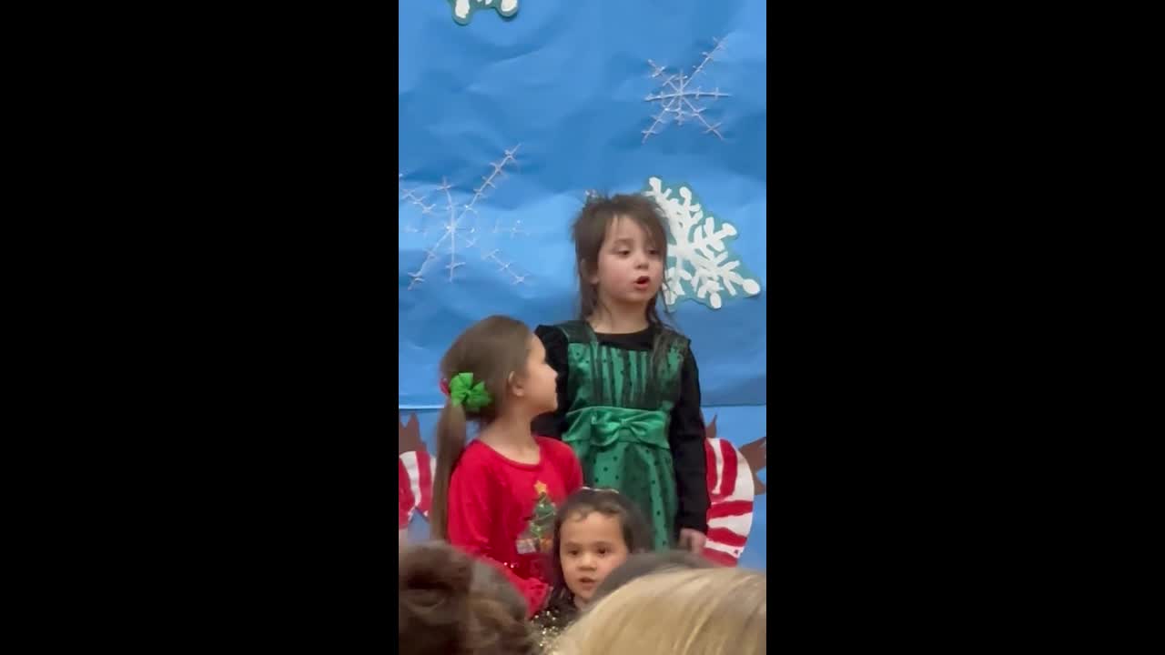 Little girl belts out school performance with full confidence—Instagram ...