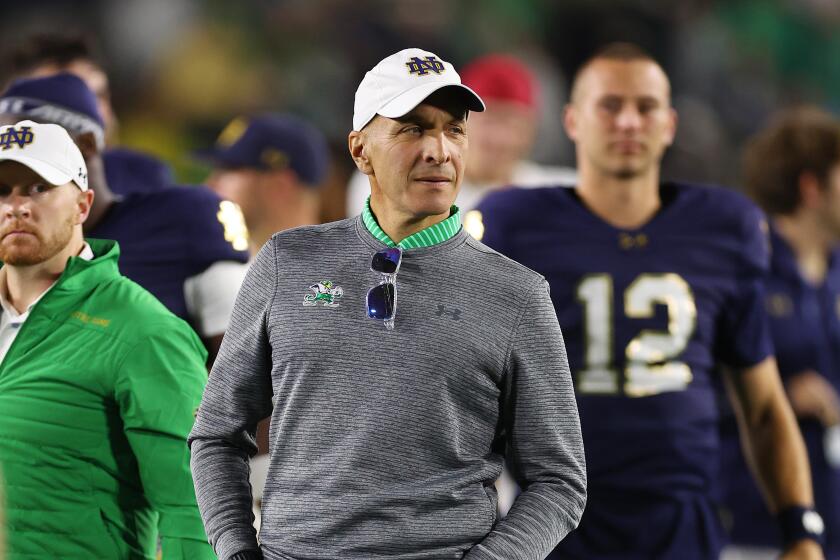 Plaschke: Notre Dame's leaders are cowards for backing out of USC ...