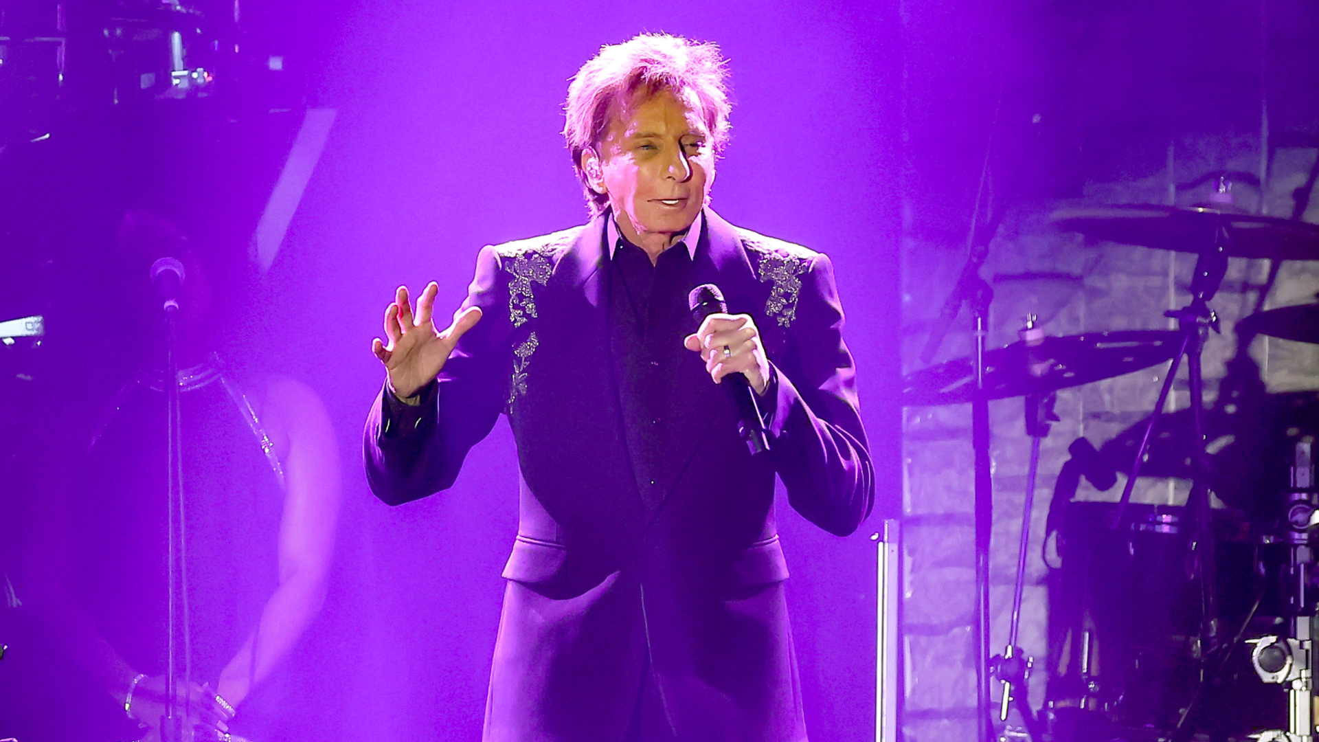 Barry Manilow revela con valentía su diagnóstico de cáncer y qué le ...