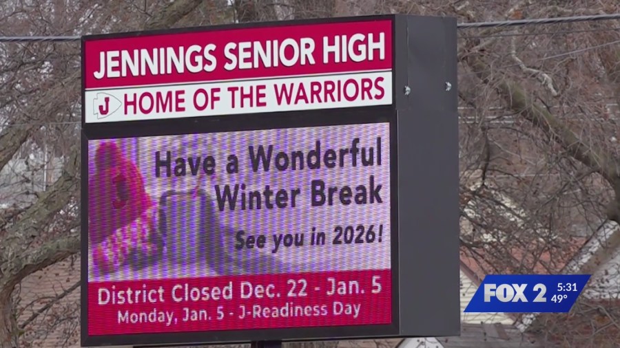 Water leak at Jennings High School; clean-up happening over winter break