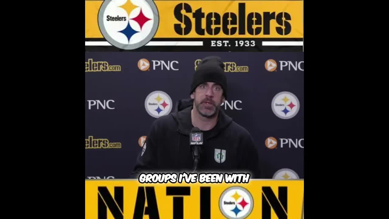 Rodgers praises Kenny's intelligence & passing game! #shorts