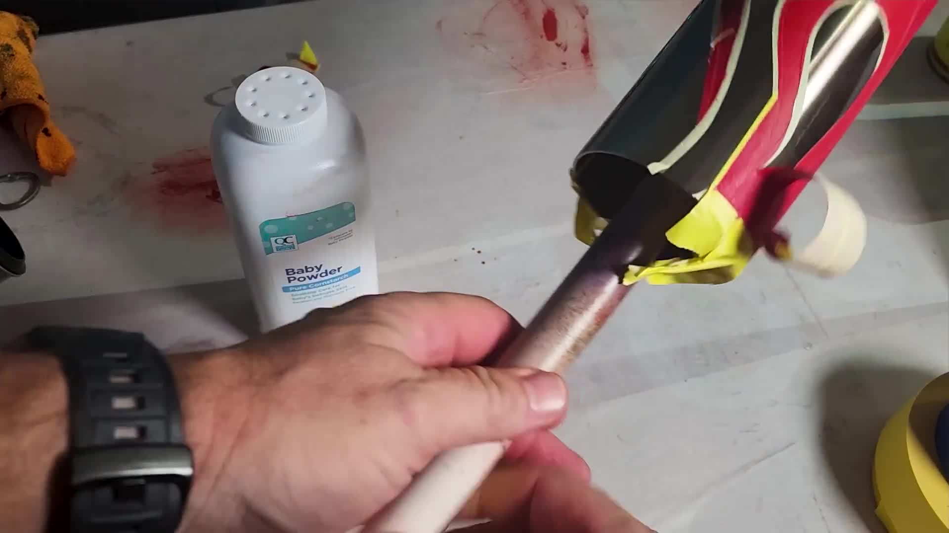 Insane results mixing baby powder and paint trick!