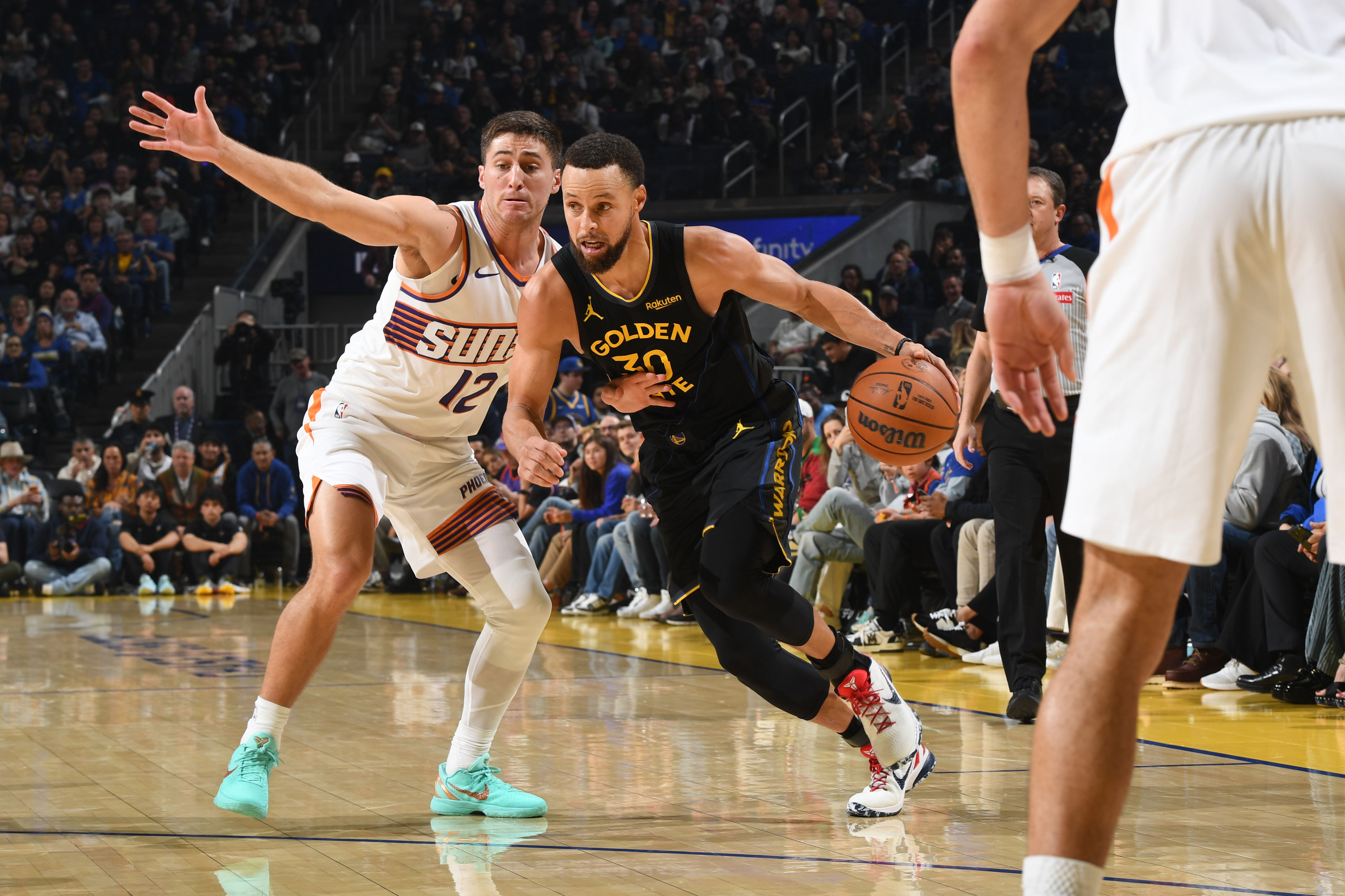 Warriors overcame three late missed calls against Suns