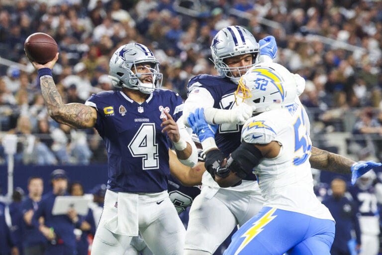 7 highest-paid quarterbacks set to miss 2025 NFL playoffs