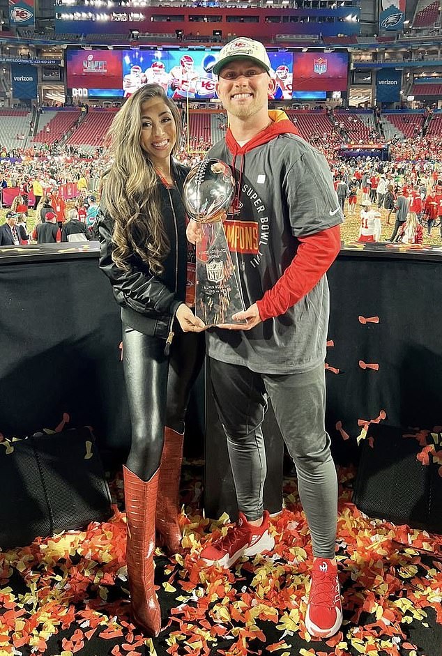 Chiefs sign Bills quarterback after Patrick Mahomes and Gardner Minshew ...