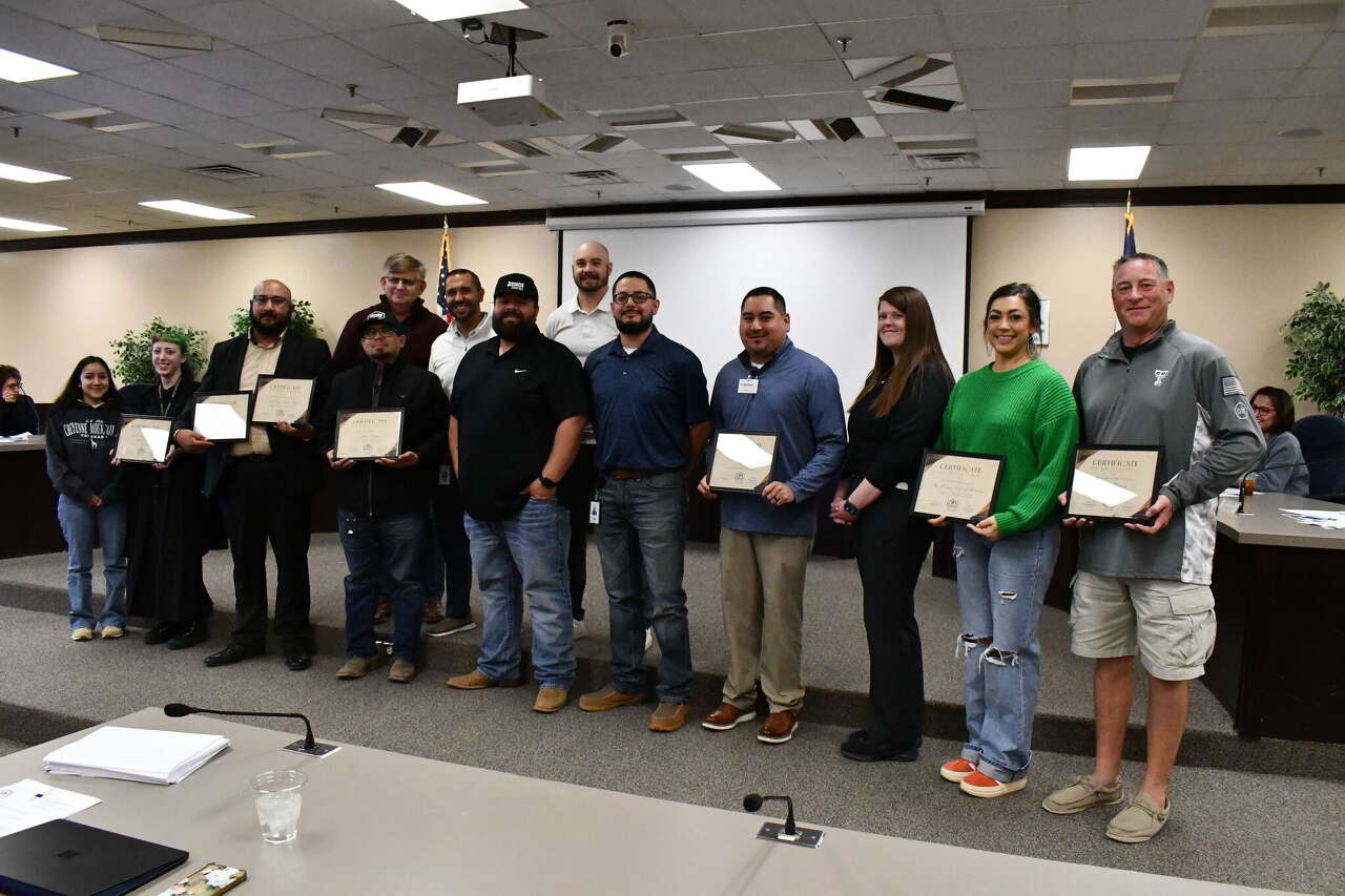 Plainview ISD recognizes family engagement program donors