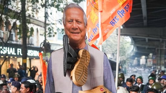 Diplomatic face-off with India, angry protests spill to Kolkata: 10 ...