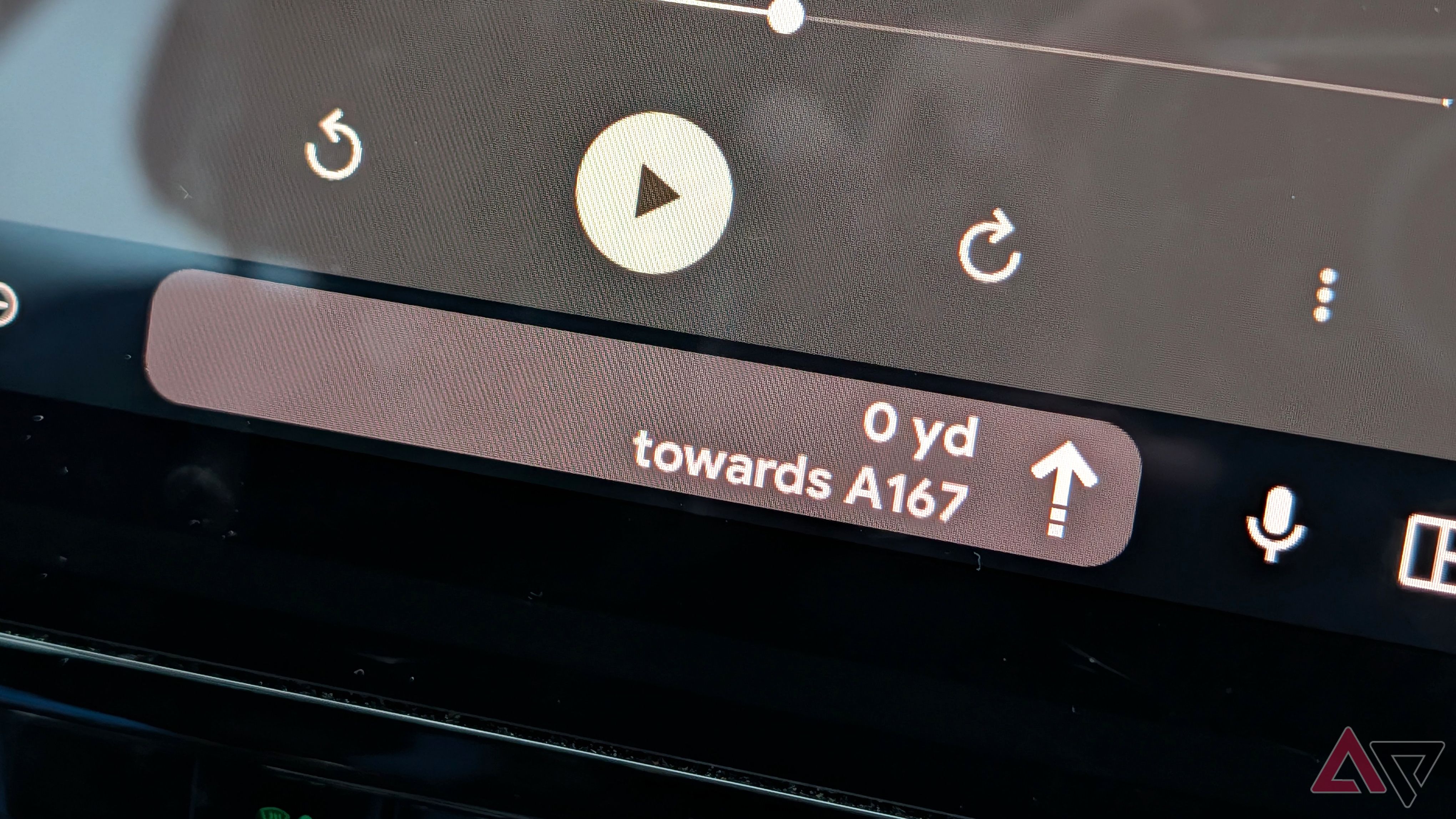 Android Auto's upcoming music player update may split opinions