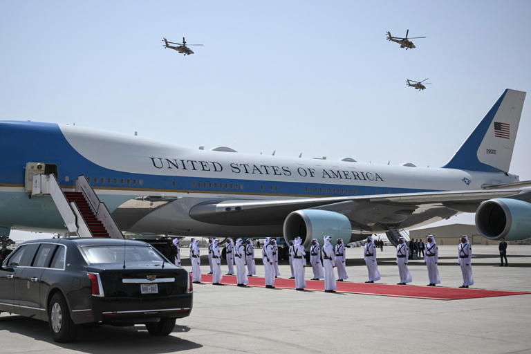 Trump administration formally accepts controversial Qatar jet for Air ...