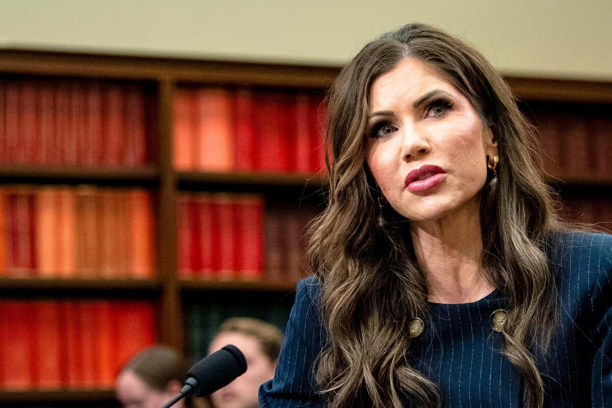 Kristi Noem gets a civics lesson after failing to describe habeas corpus