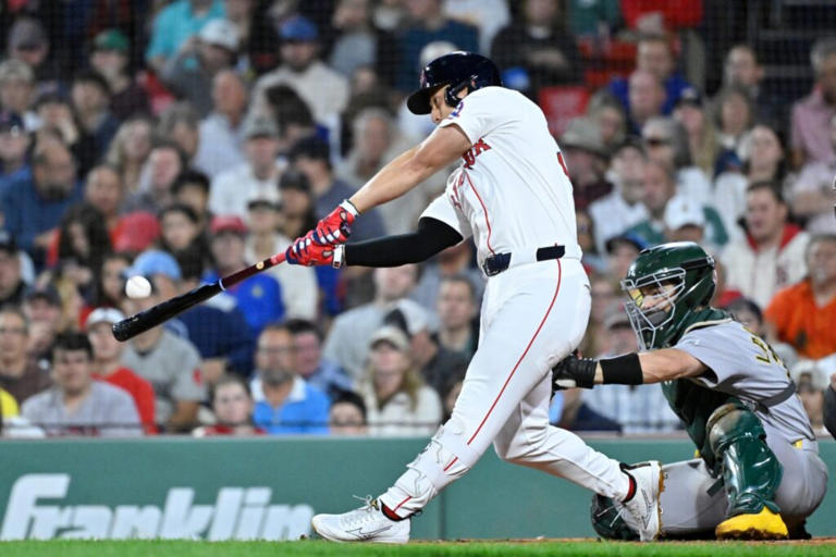 Mariners sign Rob Refsnyder to a one-year contract