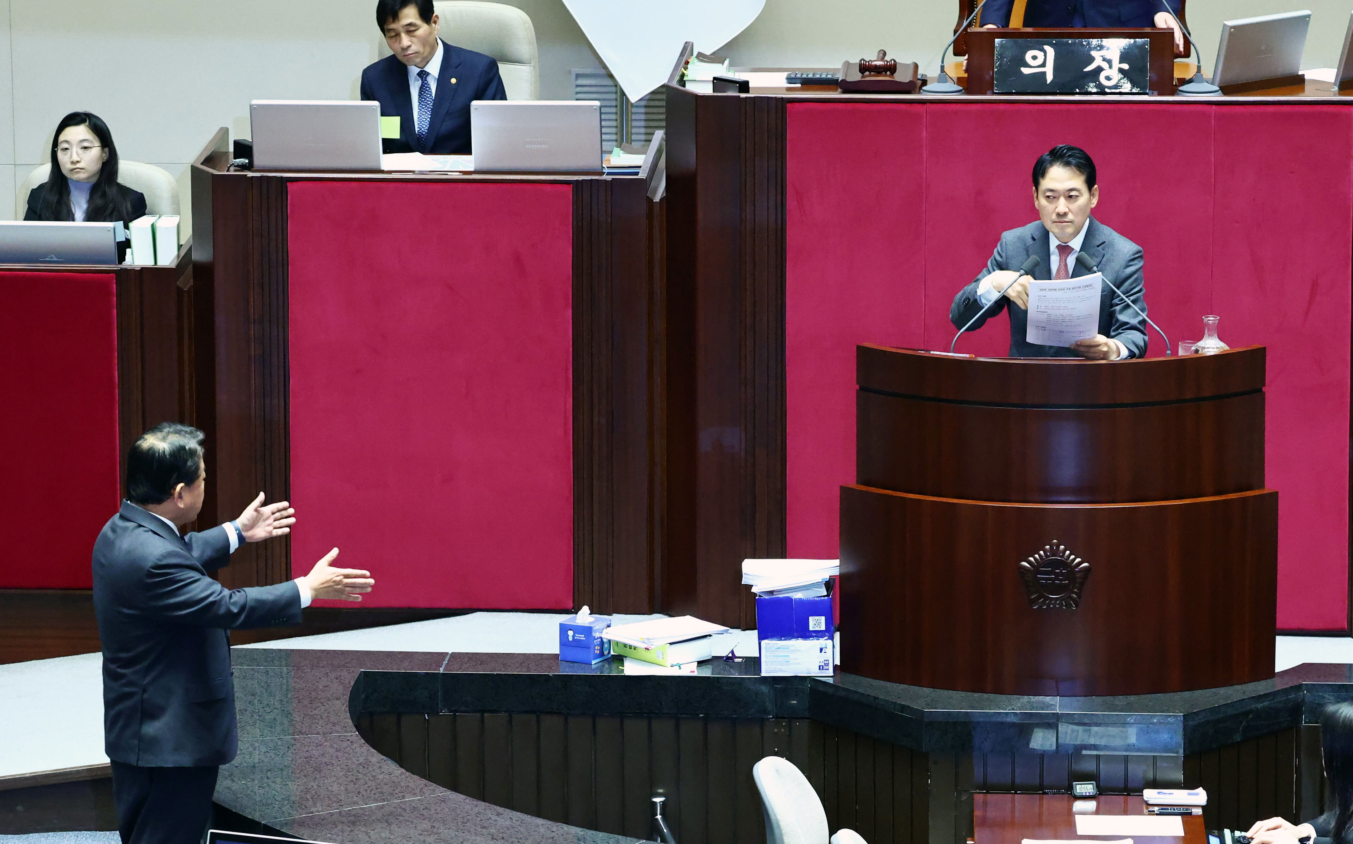 People Power Party Leader's 24-Hour Filibuster Historic