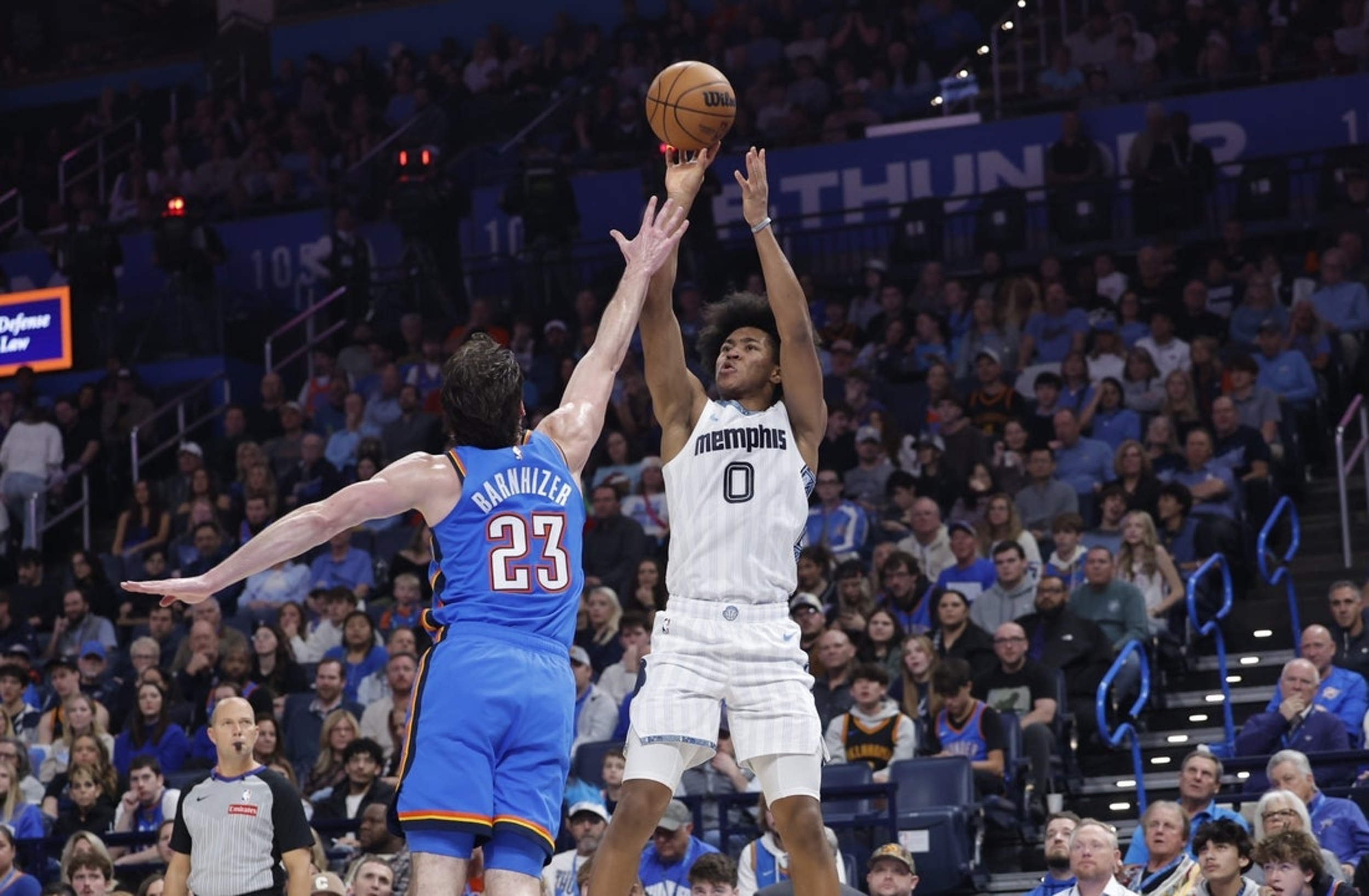 Thunder brush aside Grizzlies, maintain perfect home mark