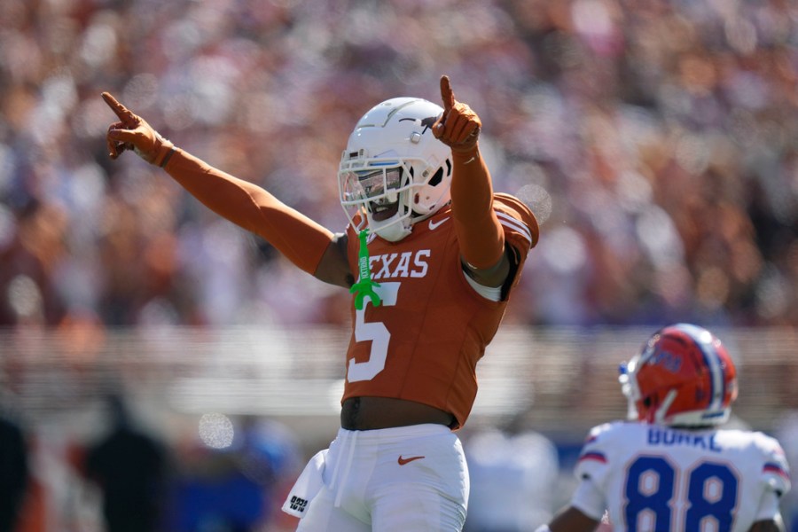 Longhorns defensive back Malik Muhammad declares for NFL draft
