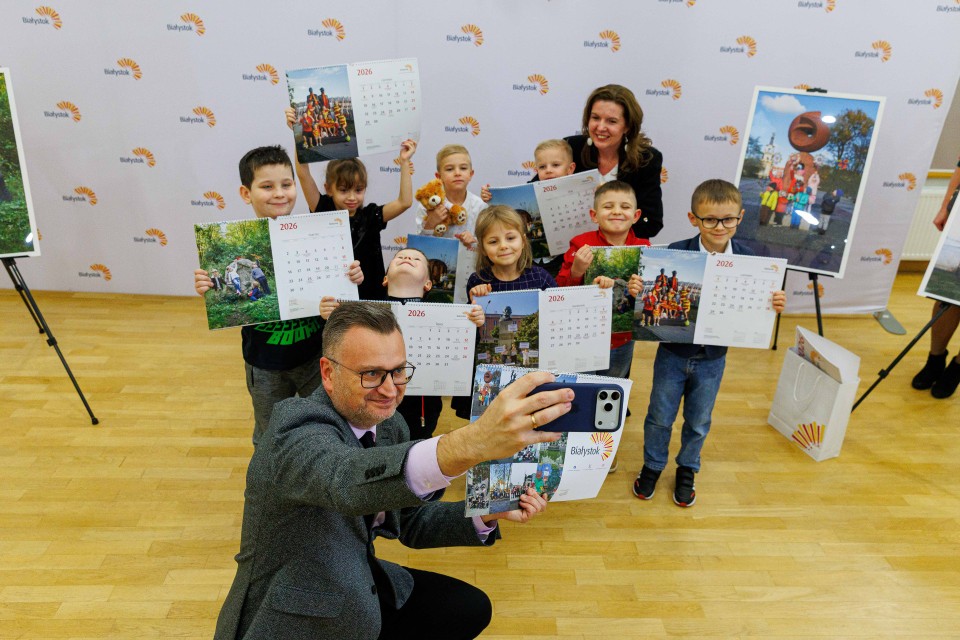Poznaliśmy białostocki kalendarz miejski. Publikacja nawiązuje do ...