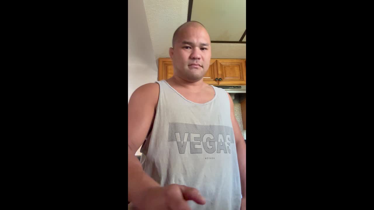 Man shocks himself with taser in kitchen experiment—Instagram clip hits ...