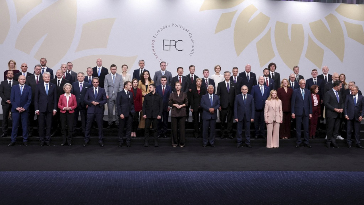 Politico: Η Ευρώπη απογοητεύει την Ουκρανία