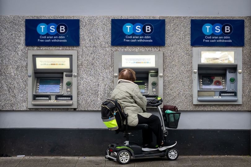 New DWP Christmas 2025 benefit payment dates alert as 4 changes made