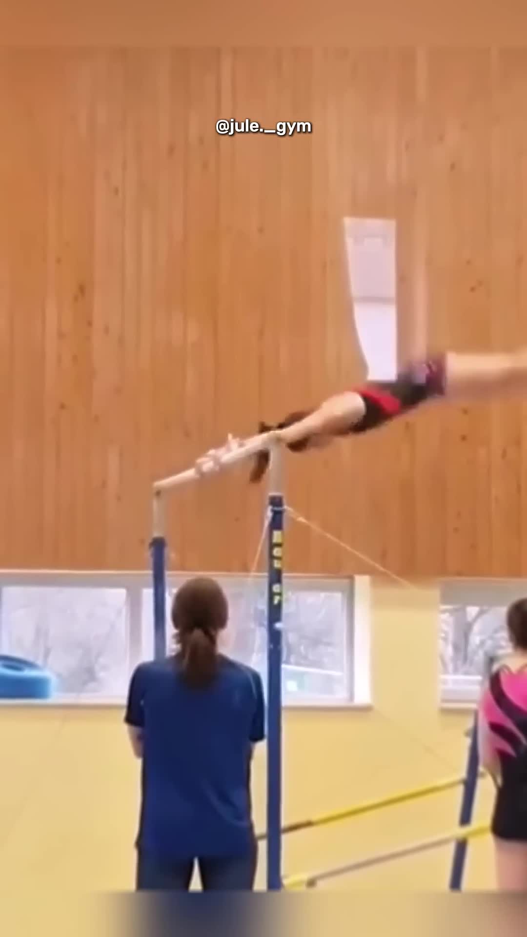 Rare dismount 👏🏻