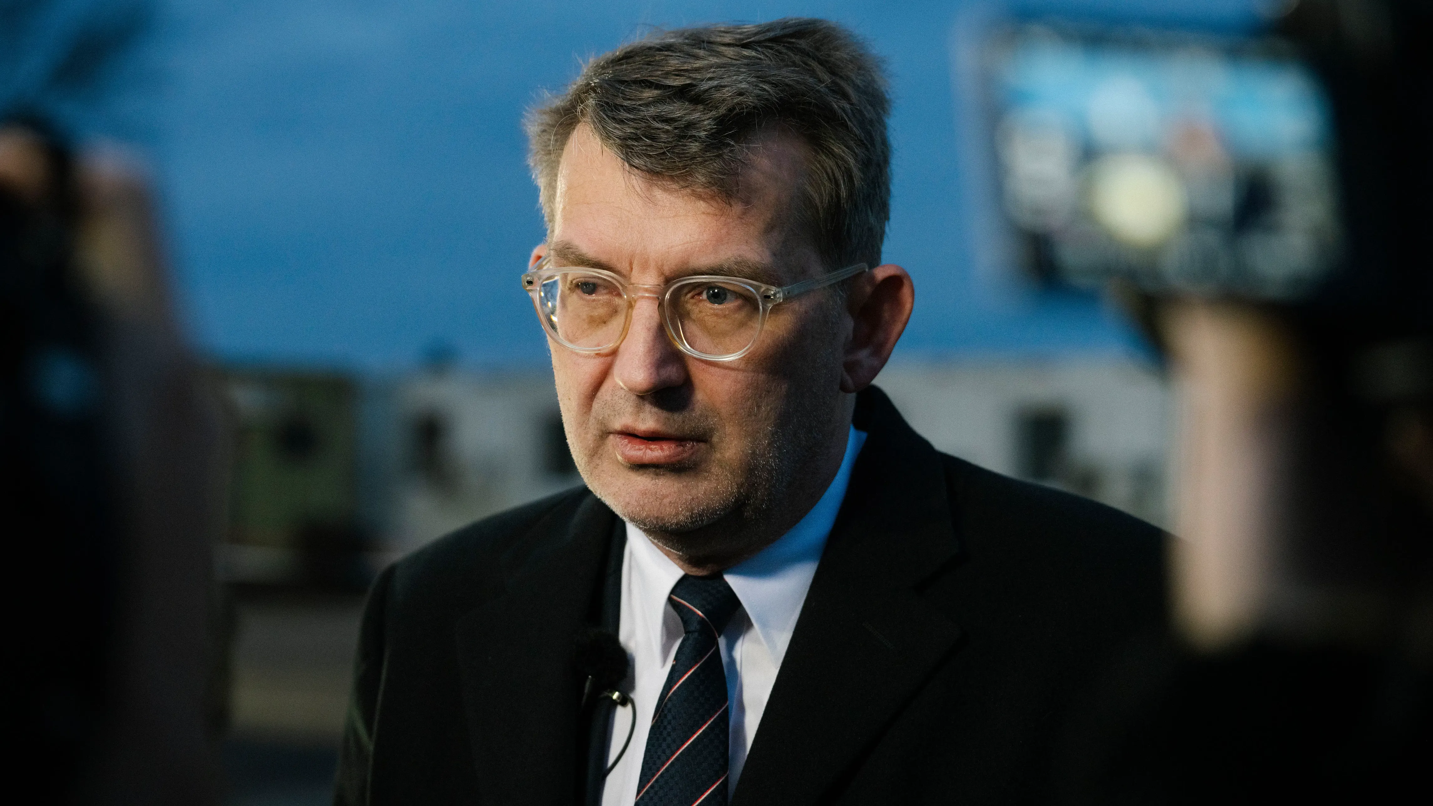 Baglandet presser Troels Lund Poulsen: 'Kom nu ud af busken'