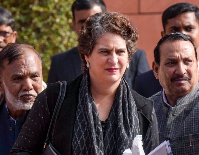 Make Priyanka Vadra the PM, she'll retaliate like Indira Gandhi on ...