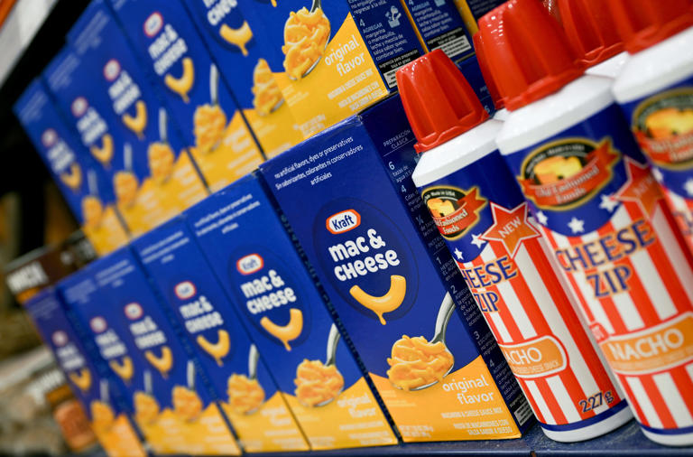 Warren Buffett's company took Kraft Heinz off its subsidiary list weeks ...