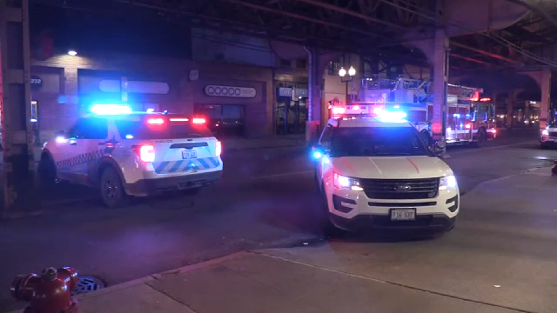 1 dead, 1 wounded in shooting on CTA train in Loop, Chicago police say