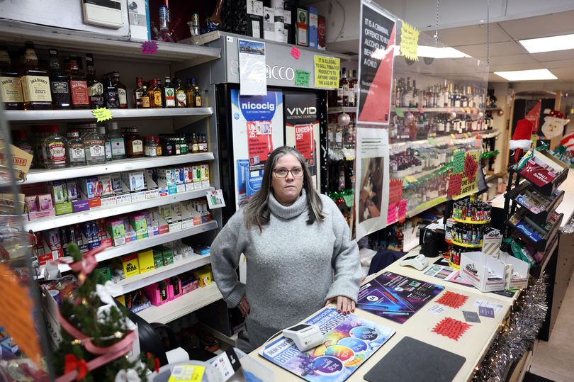 Terrified shop manager locks shoplifter inside Gateshead store after he ...