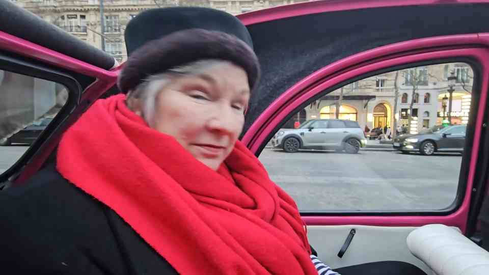 Why this 2-hour ride shows you the real Paris most tourists miss