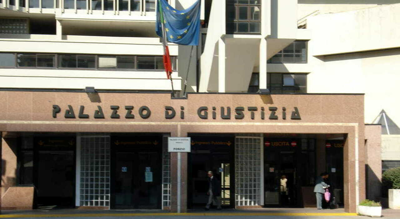 Clan Mallardo, ai domiciliari a “Enzuccio ’o toro”: era stato ...