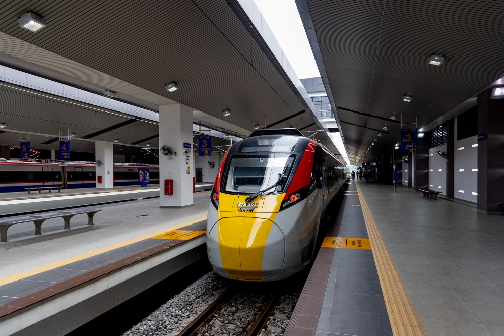 ETS services resume on single track after fallen tree disrupts Sungkai ...