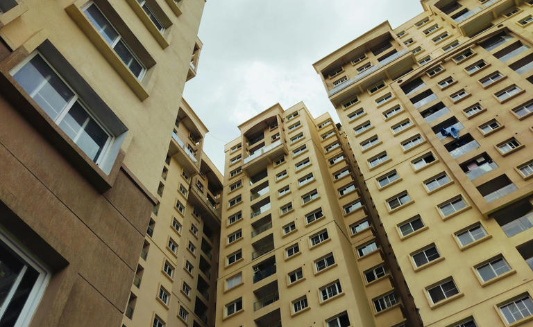 Woman claps back at nosy 'society uncles' with Rs 62 lakh civil suit ...