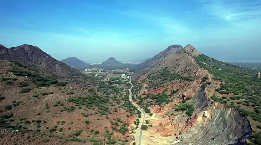 Congress attacks Modi govt on Aravalli issue, asks why 'hell-bent' on ...