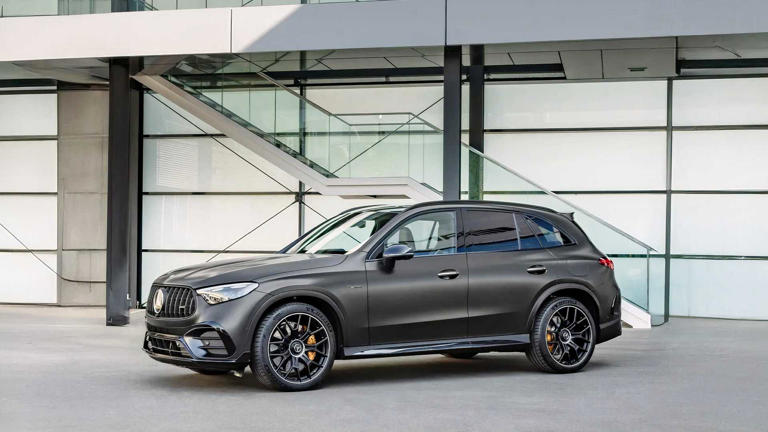 The Japanese luxury SUV that's quietly outselling the most popular Mercedes