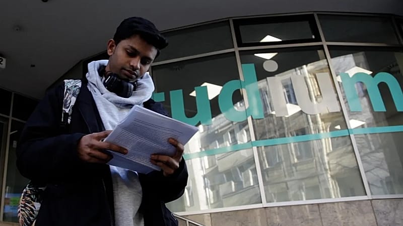 Broken promises: Indian students at a Berlin university face ...