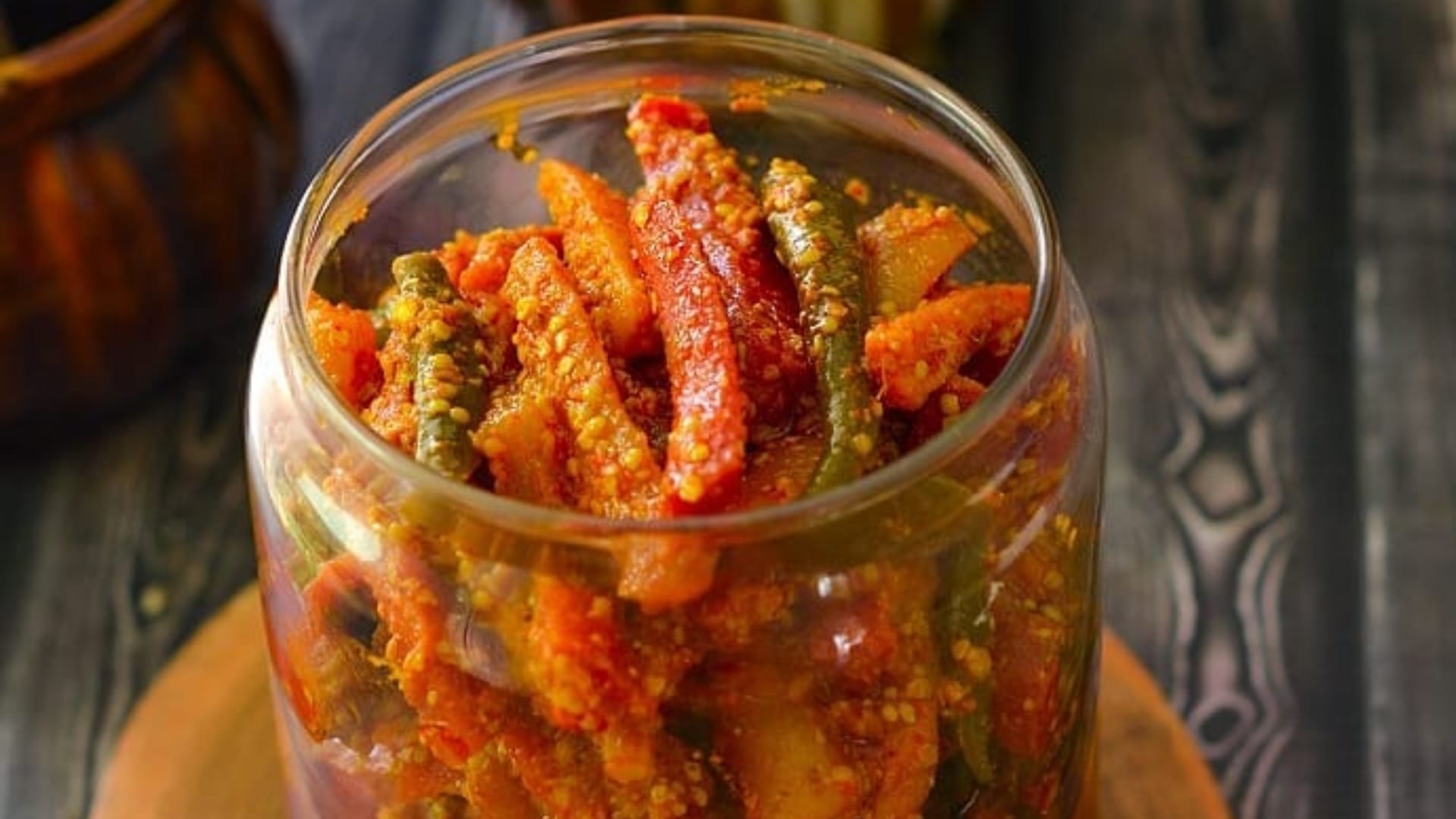 Mixed achaar recipe: मूली से लेकर गोभी तक का अचार सर्दी के मौसम में ...