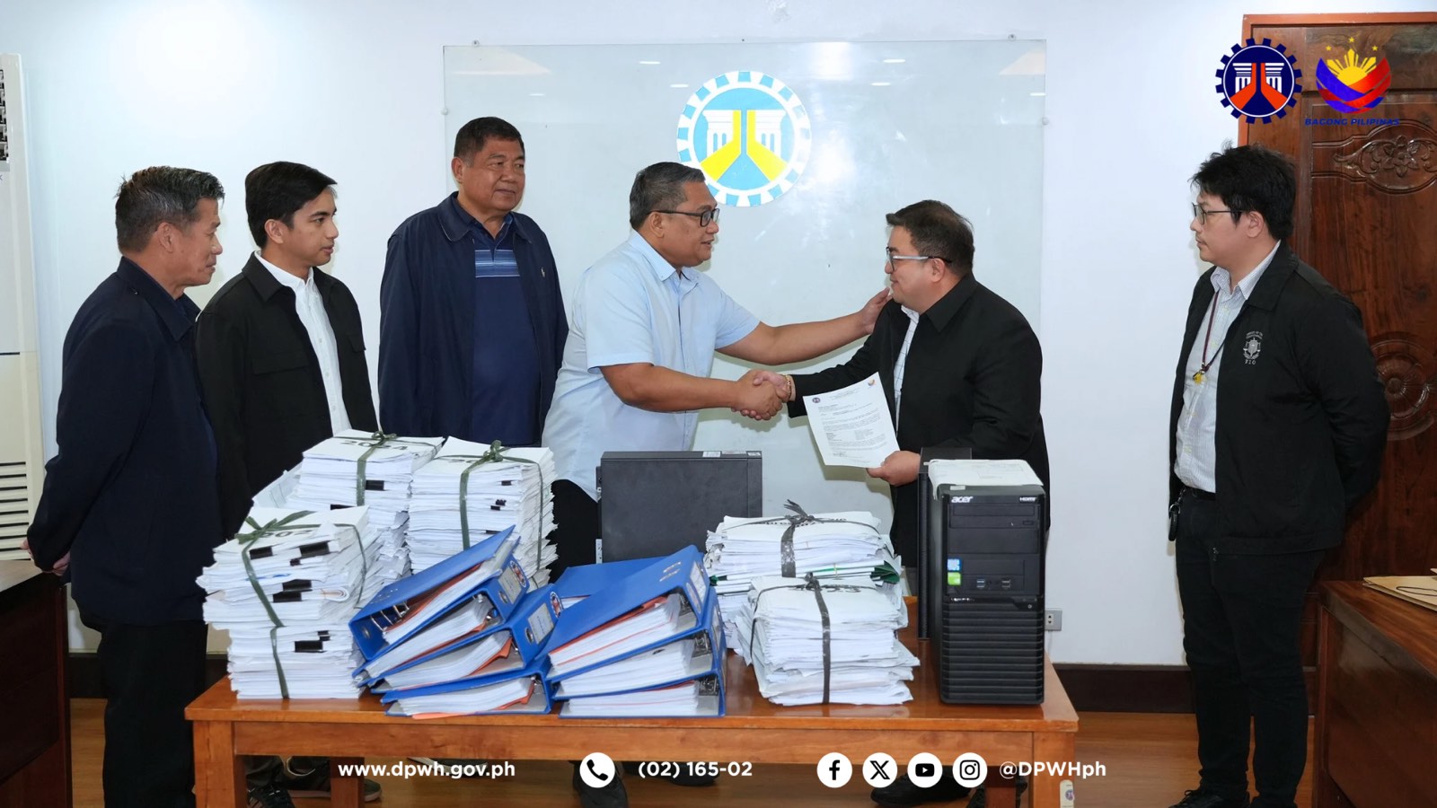 DPWH turns over Cabral’s computer, files to Ombudsman