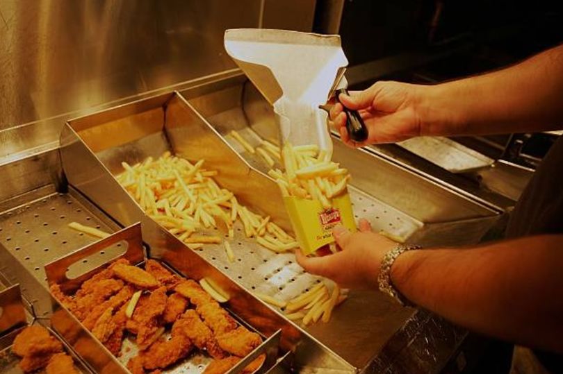 Major UK fast food chain shuts branch overnight and strips signage