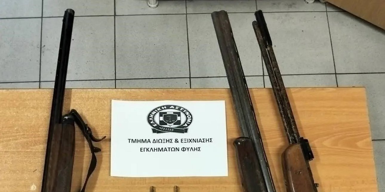 Άνω Λιόσια: Έφοδος των ΕΚΑΜ σε σπίτι - Εντοπίστηκαν και κατασχέθηκαν 4 όπλα