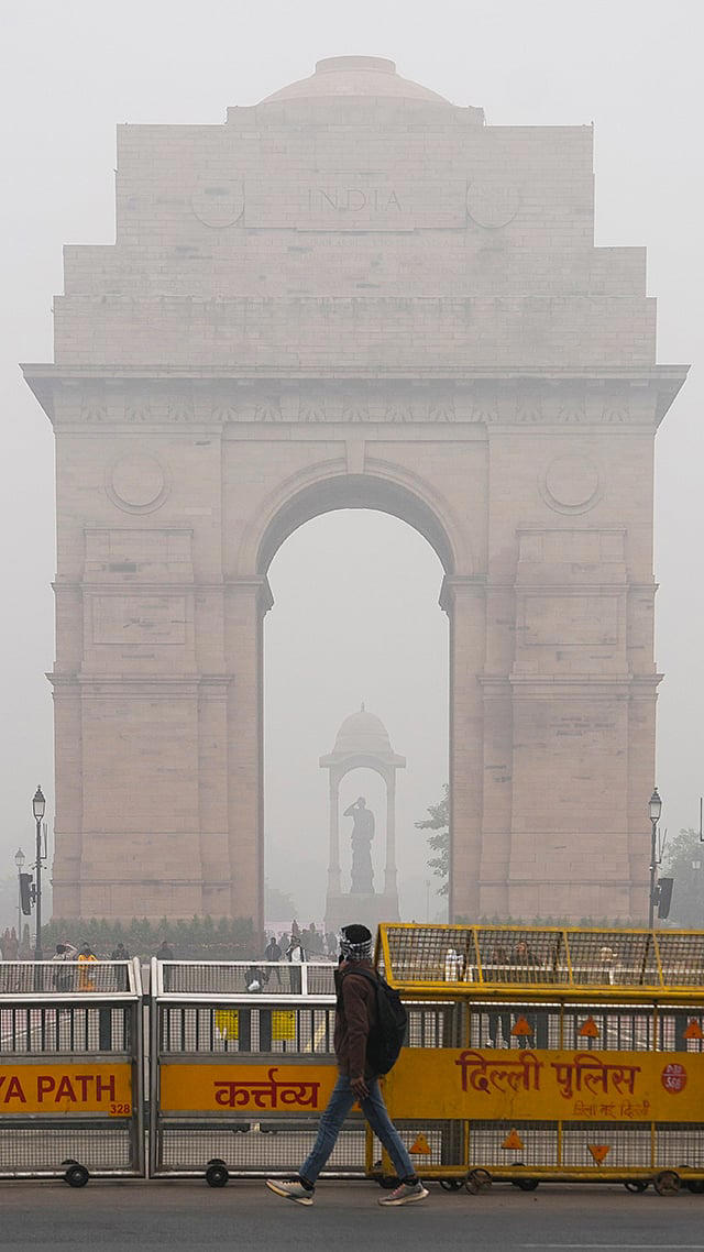 Pollution woes continue as dense fog envelops north and east India