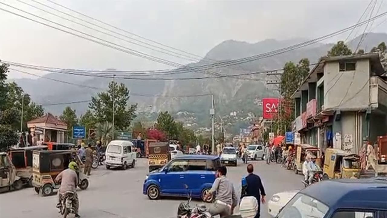 PoJK residents blame misuse, governance for persistent power cuts