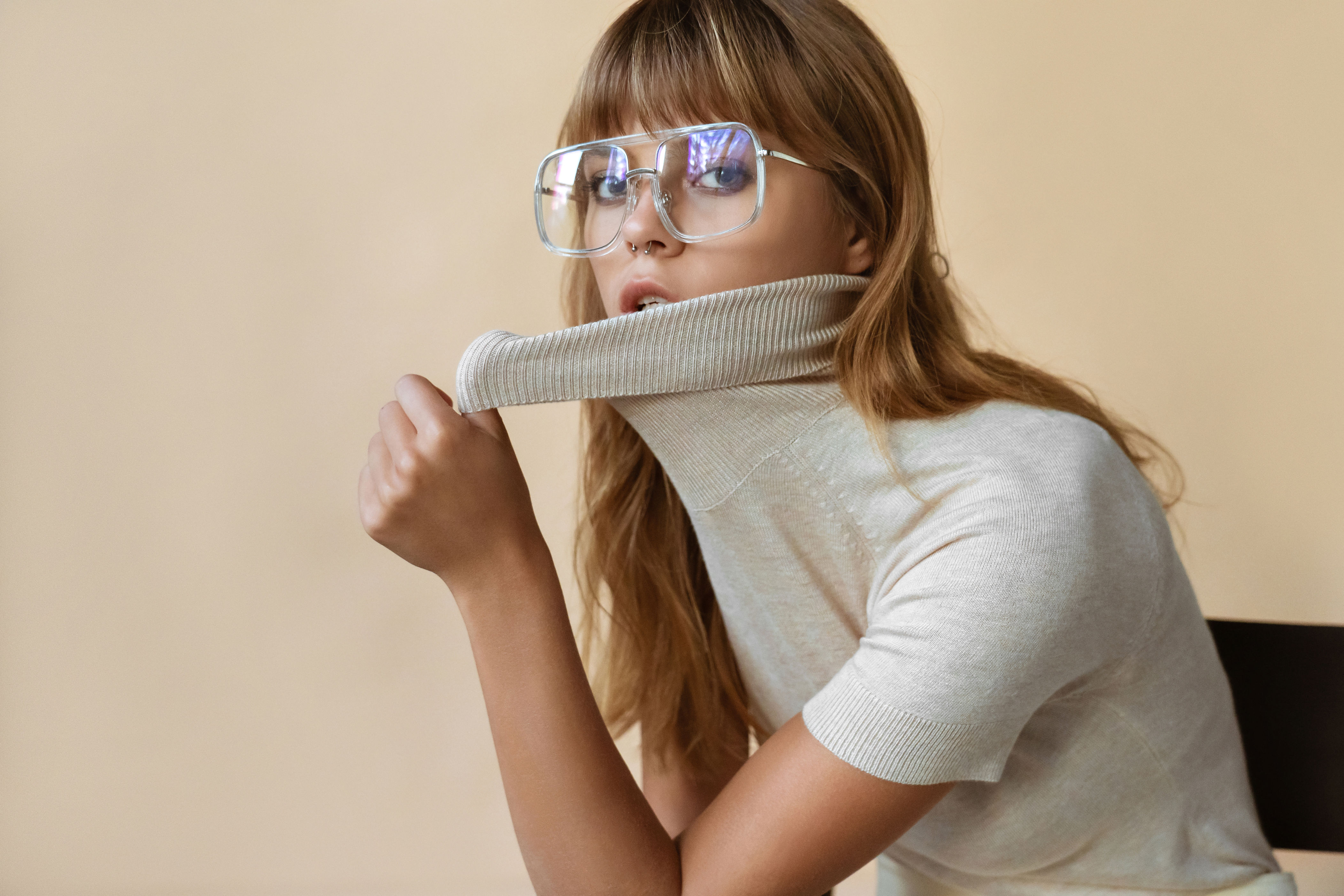 Deze kapsels maken je bril in één klap stijlvol (of juist vreselijk)