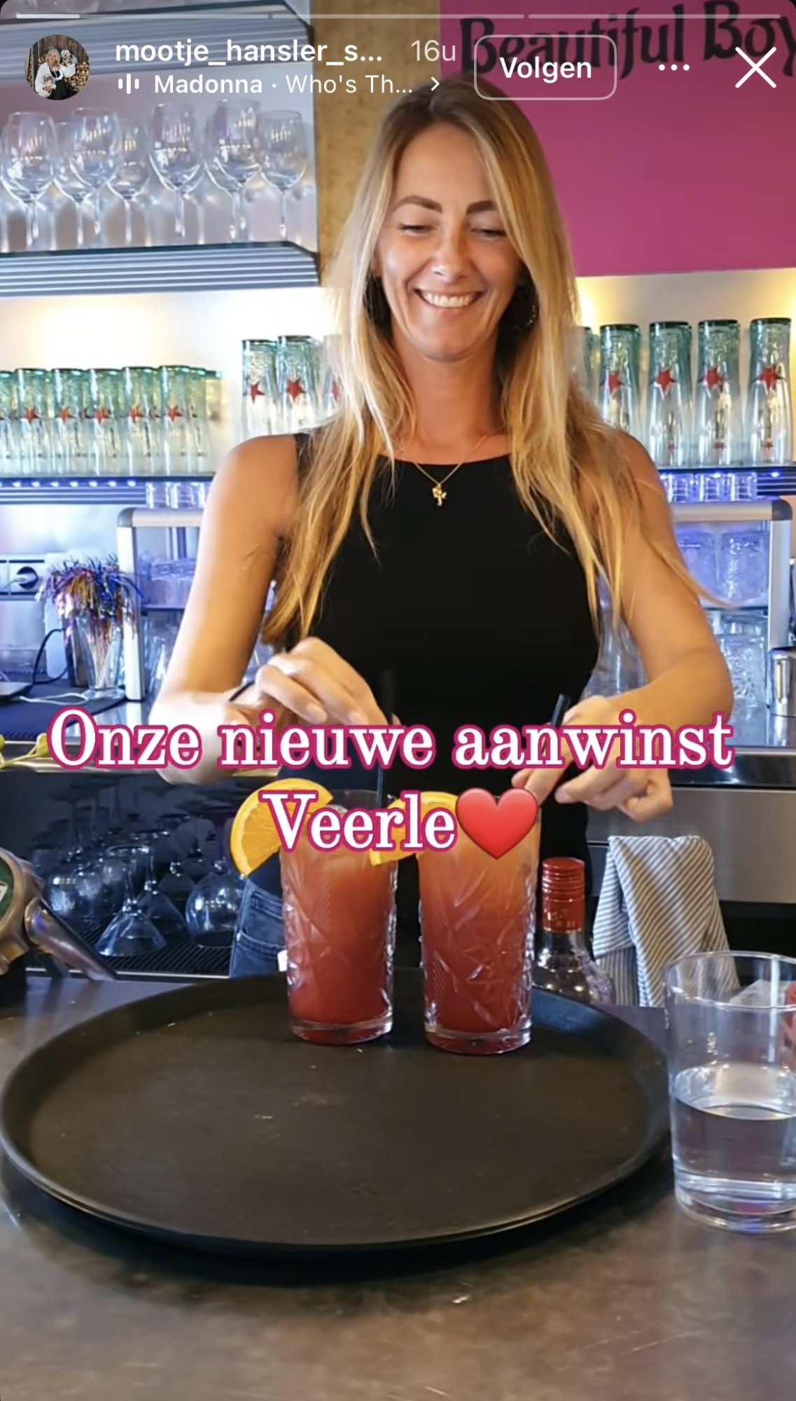 Monique Hansler onthult nieuwe vriendin van zoon Mike zonder overleg ...