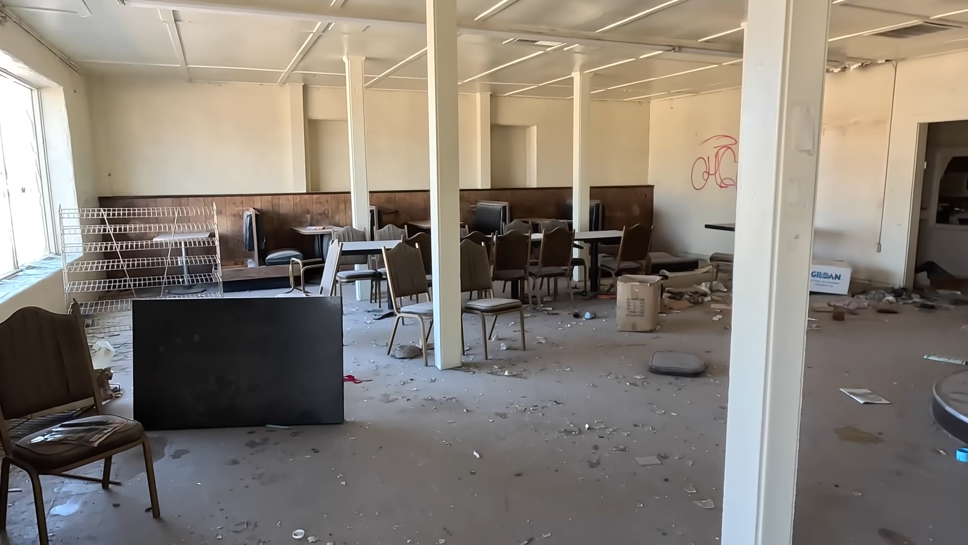 How a once‑bustling oasis turned into a desert wasteland