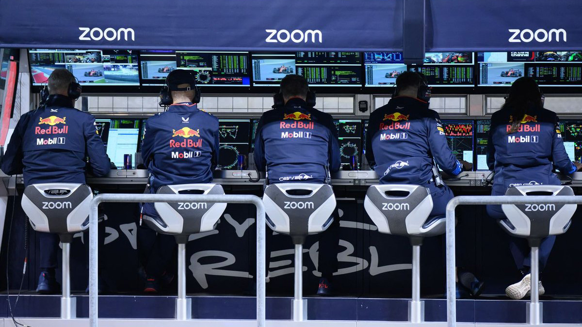 What does "purple sector" mean in Formula 1?
