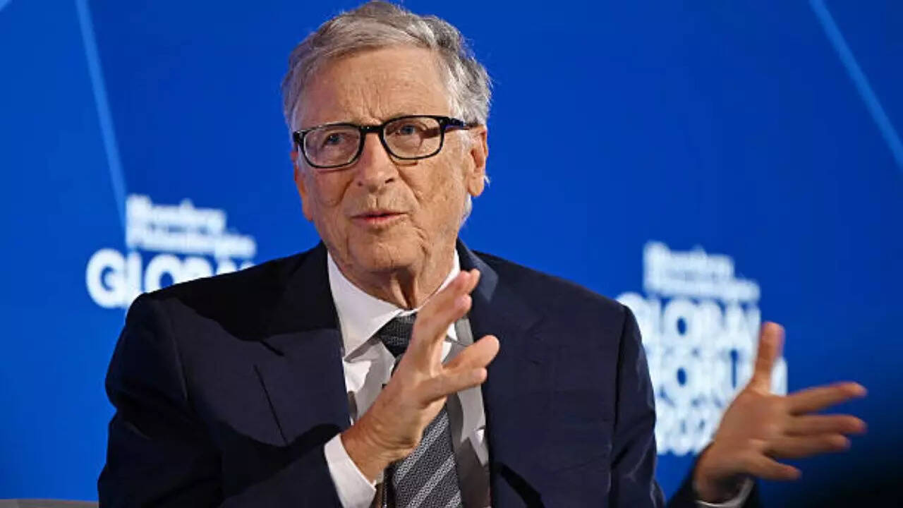 Bill Gates admits mistake on what is now one of the internet's biggest ...